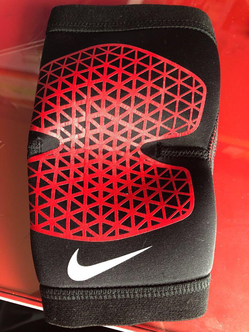 Nike Pro Combat Hyperstrong Elbow Sleeve, Health & Nutrition, Braces ...