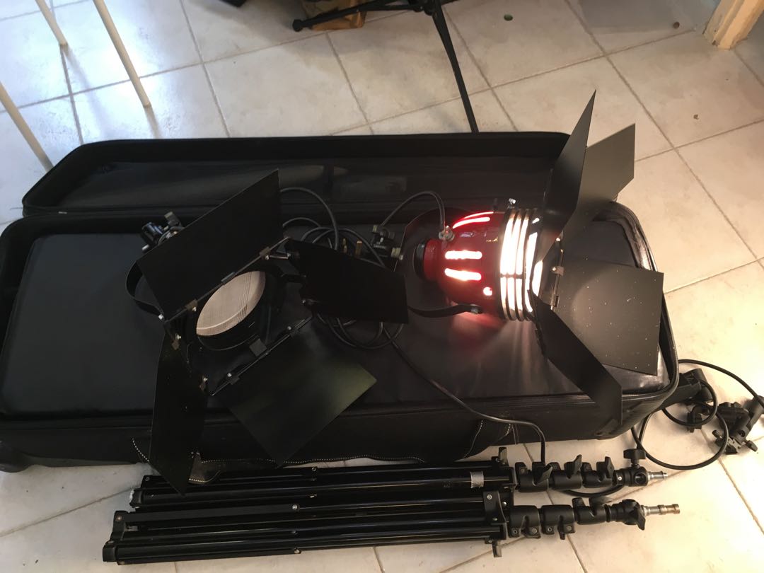 RDG-800 continuous shooting lights kit, 攝影器材, 攝影配件, 燈光及Studio設備 - Carousell