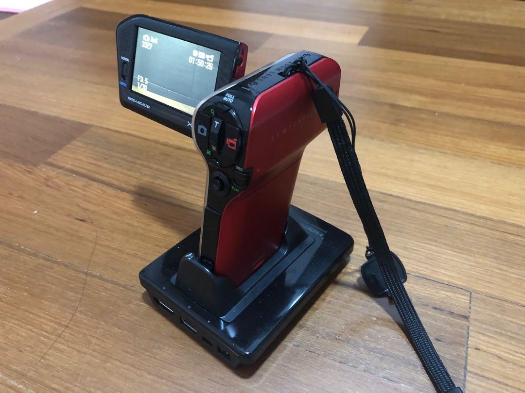 Sanyo Xacti Digital Movie Camera VPC - HD700, Photography, Video ...