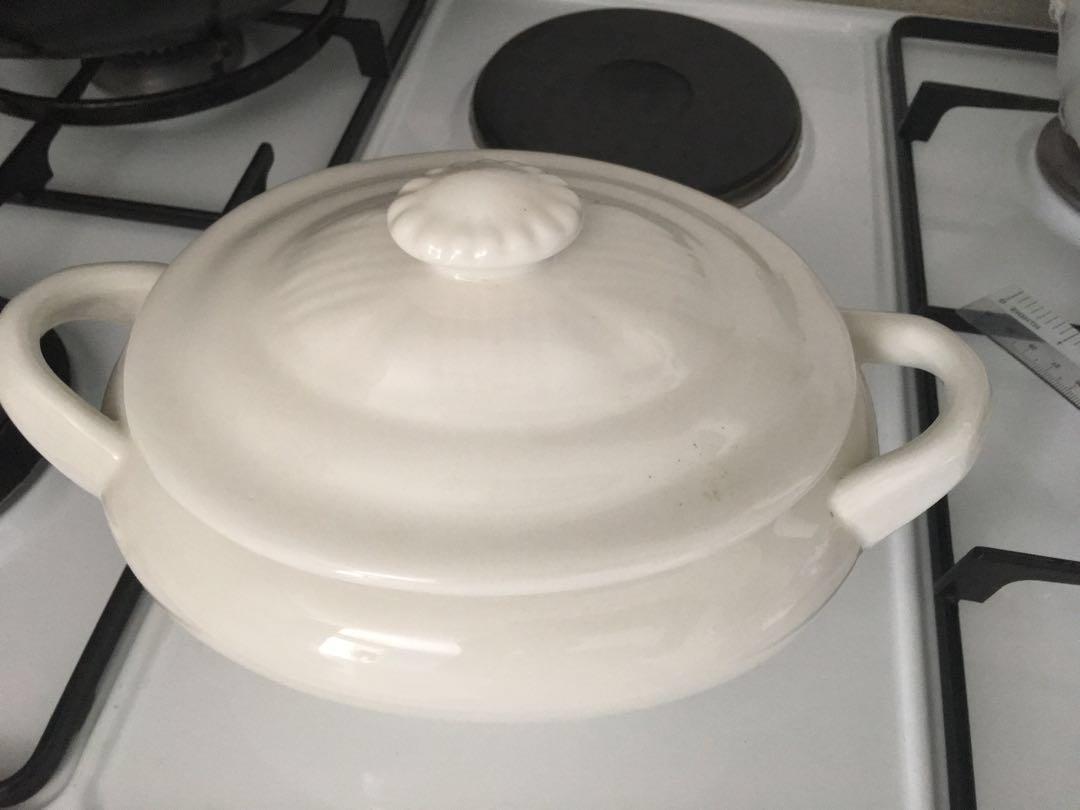 Serving Soup Turin, Furniture & Home Living, Kitchenware & Tableware ...