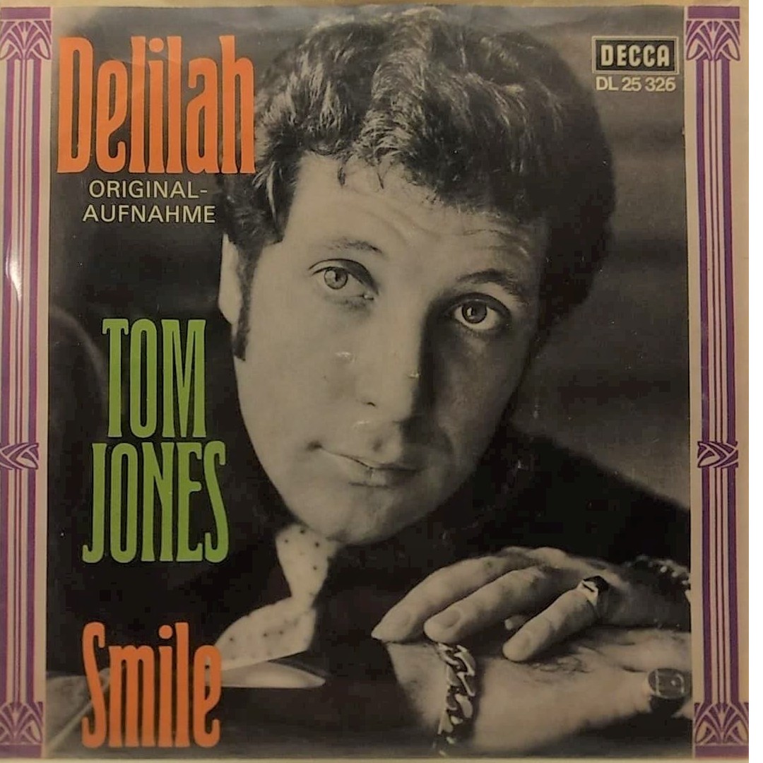 Tom Jones EP (Delilah/Smile), Hobbies & Toys, Music & Media, CDs & DVDs ...