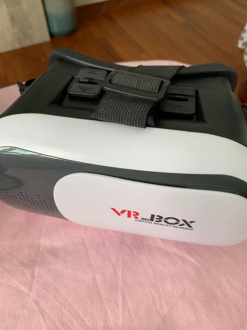 Vr box, Video Gaming, Gaming Accessories, Virtual Reality on Carousell