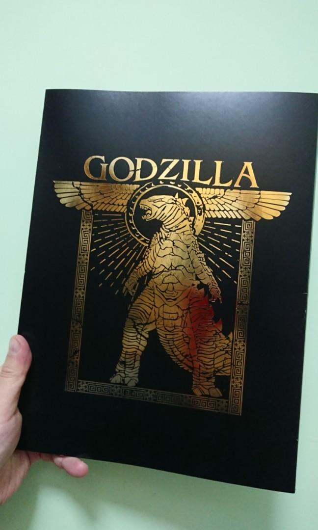 2019 日本版 Godzilla Movie Book 電影紀念書刊, 興趣及遊戲, 玩具 & 遊戲類 - Carousell