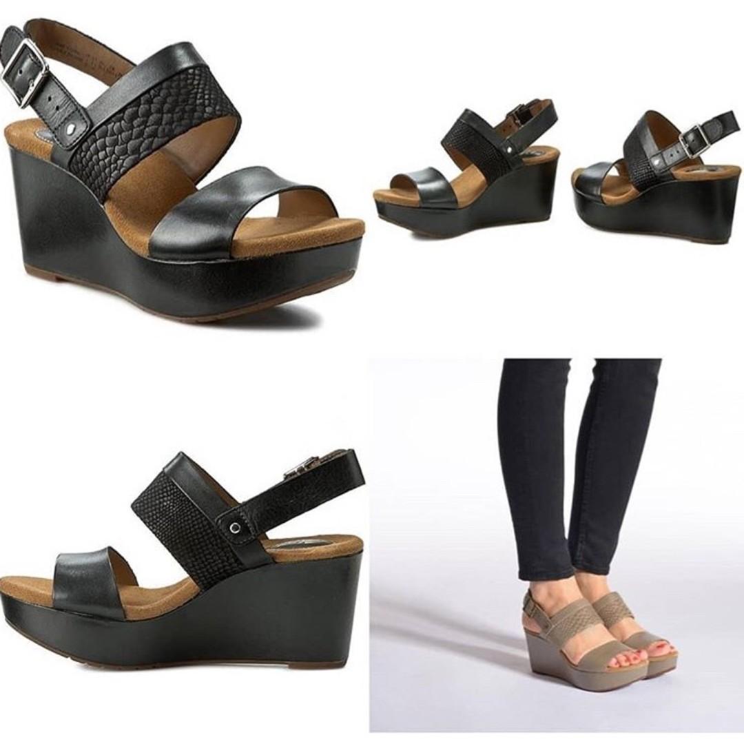 Clarks Wedges, Women's Fashion, Footwear, Wedges on Carousell