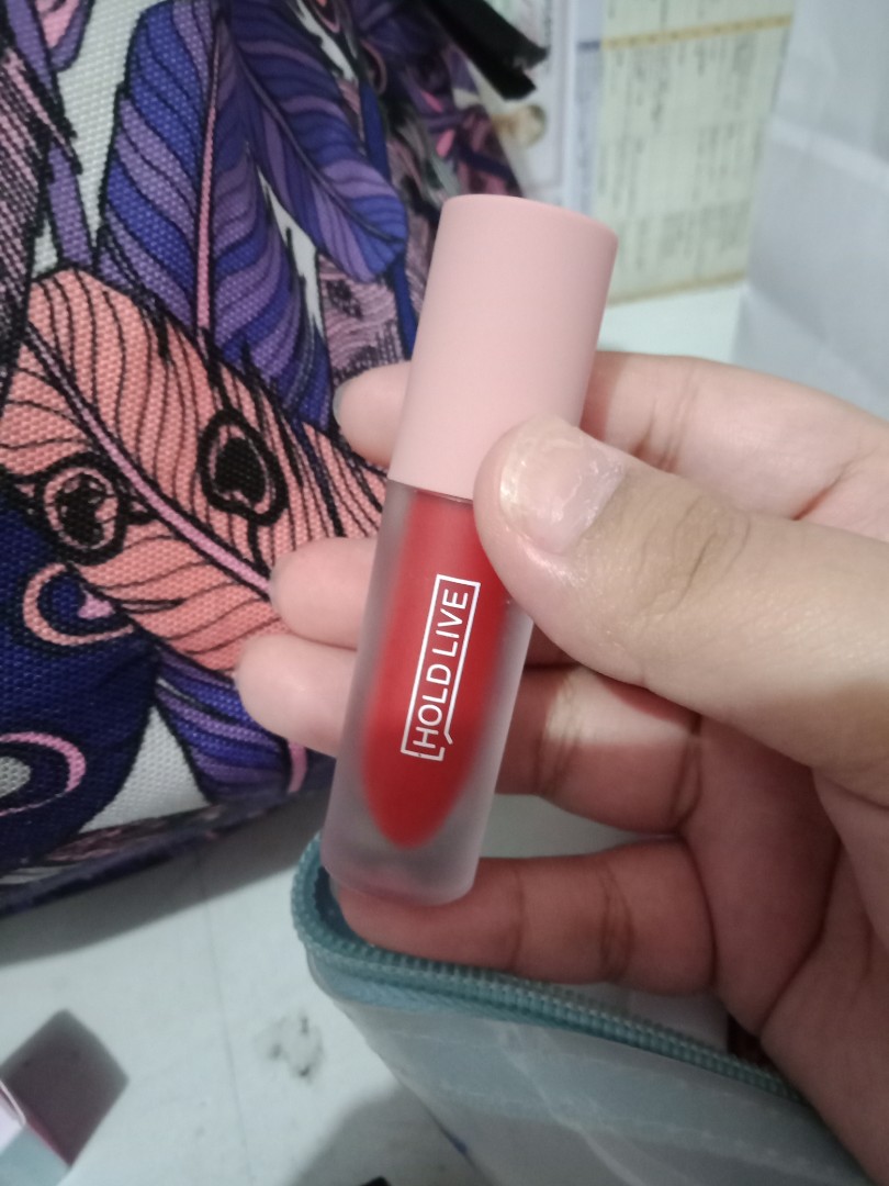 hold live shade 504, Beauty & Personal Care, Face, Makeup on Carousell