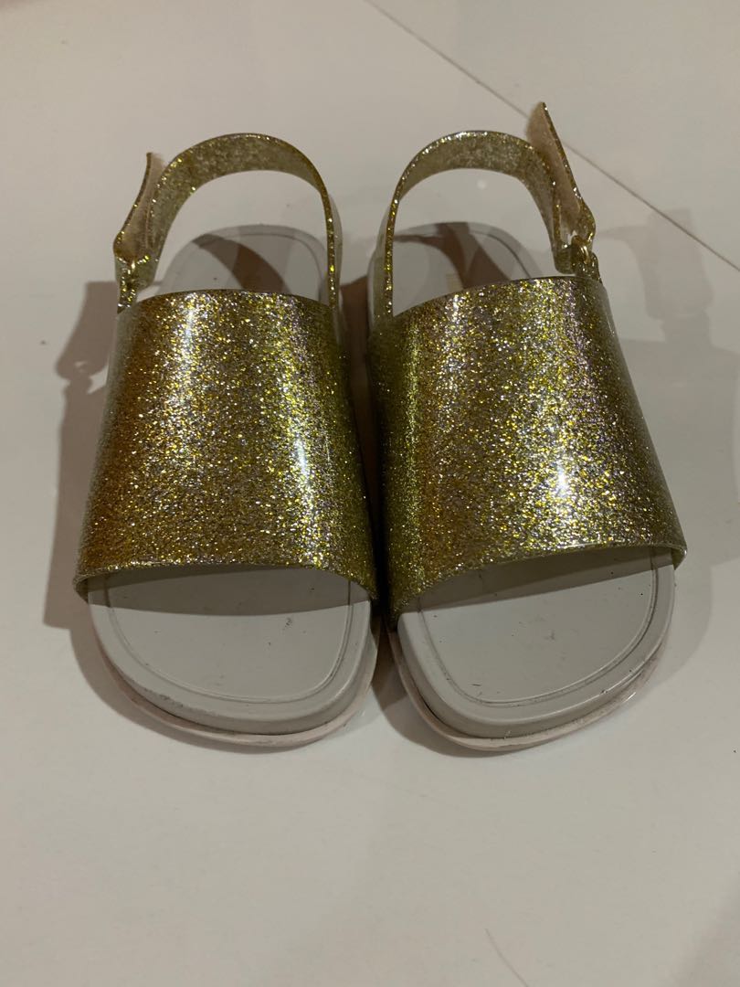 Mini Melissa Beach Slide, Babies & Kids, Babies & Kids Fashion on Carousell