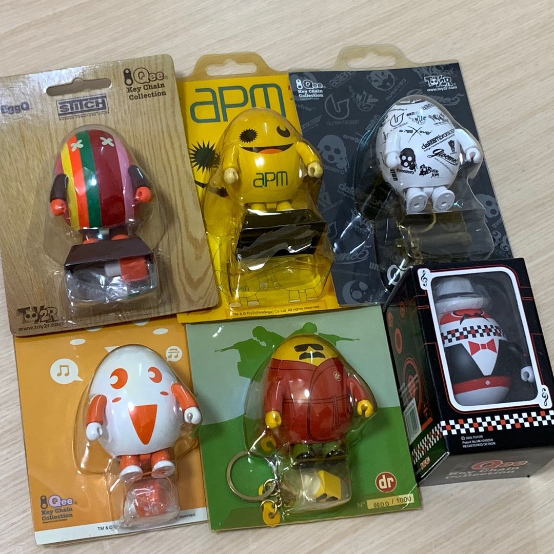 TOY2R Qee Egg Figure Collection, 興趣及遊戲, 玩具 & 遊戲類 - Carousell