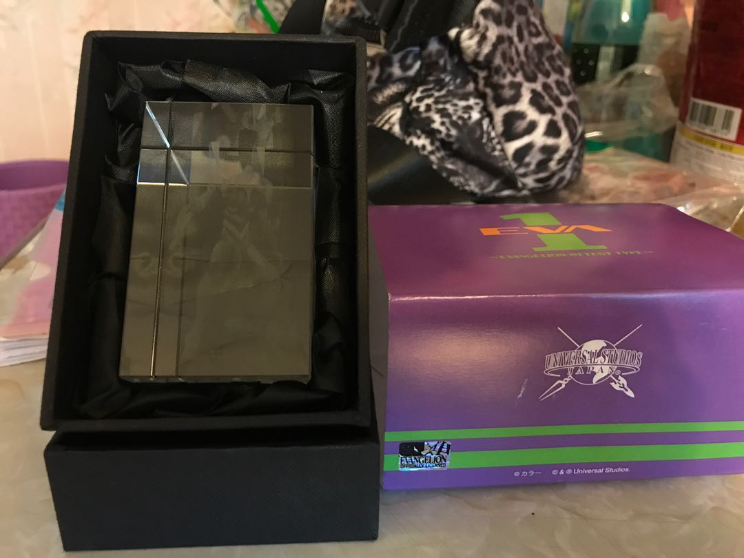 Eva 3D laser cube from USJ, 興趣及遊戲, 玩具 & 遊戲類 - Carousell