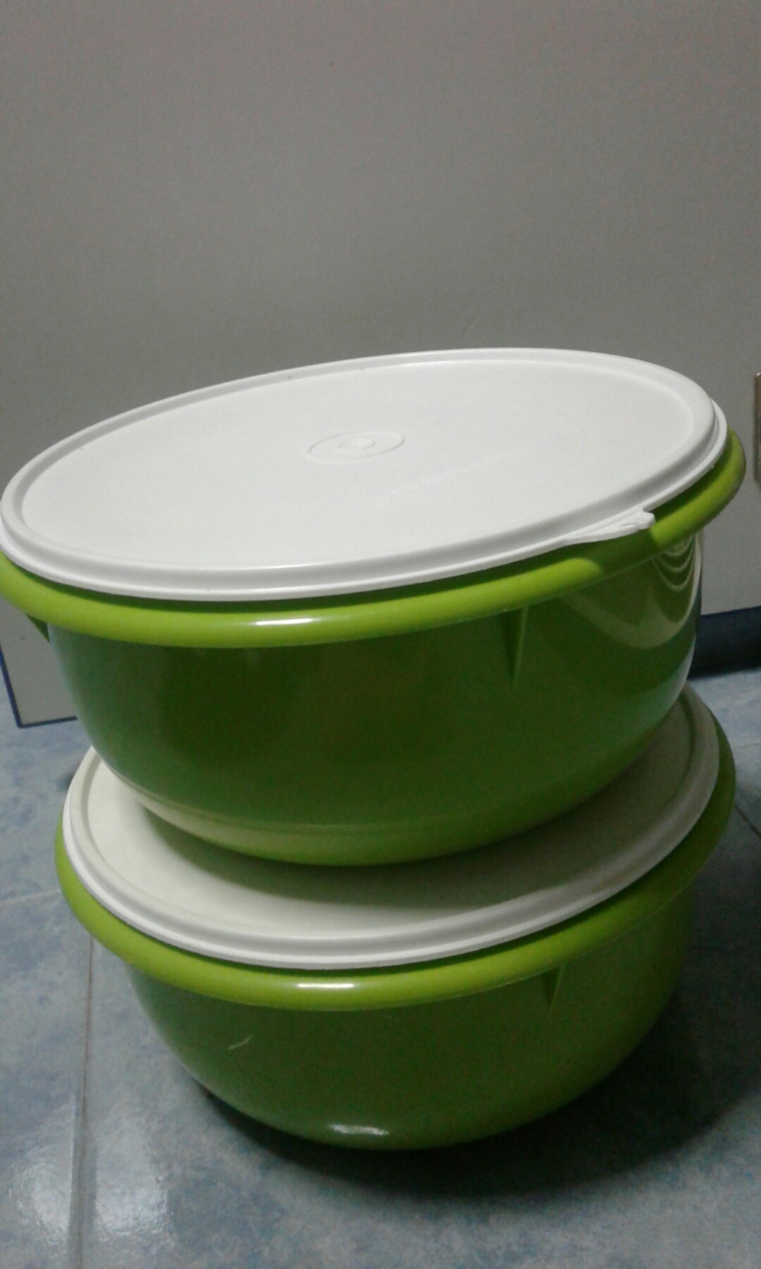 Tupperware Container 2 set, Furniture & Home Living, Kitchenware ...