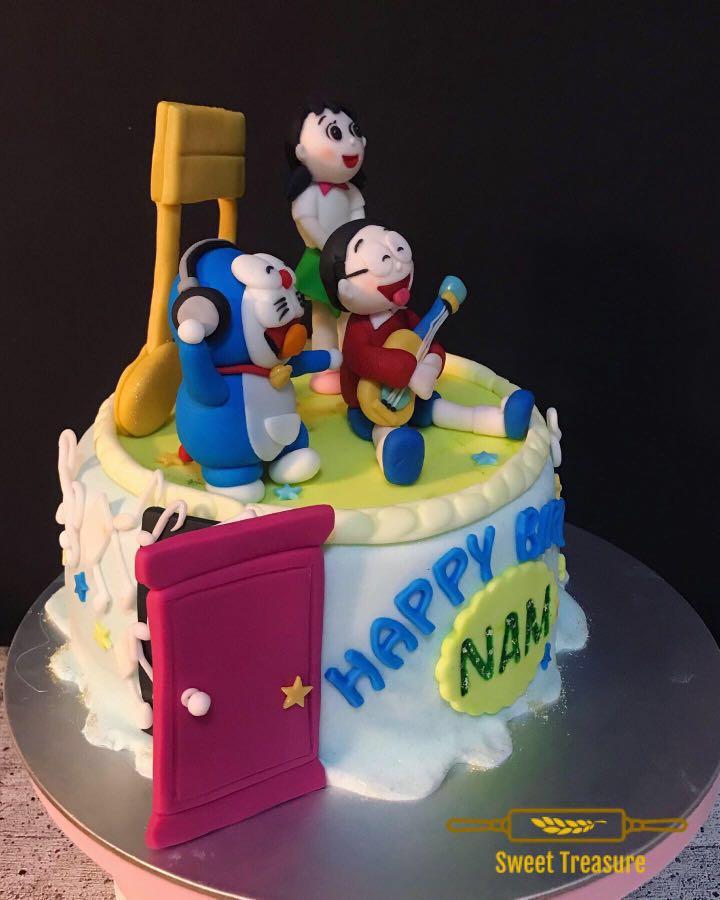 Doraemon theme cake, Food & Drinks, Homemade Bakes on Carousell