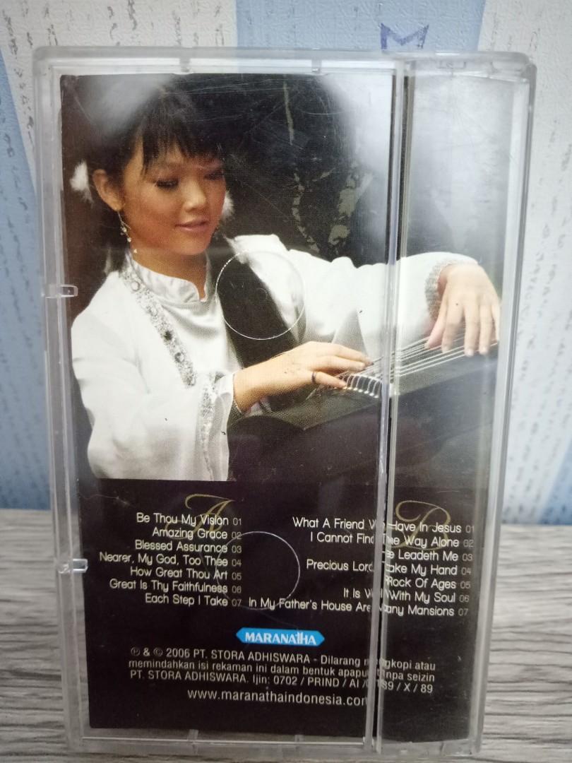 Kaset lagu rohani, Musik & Media, CD, DVD & Lainnya di Carousell