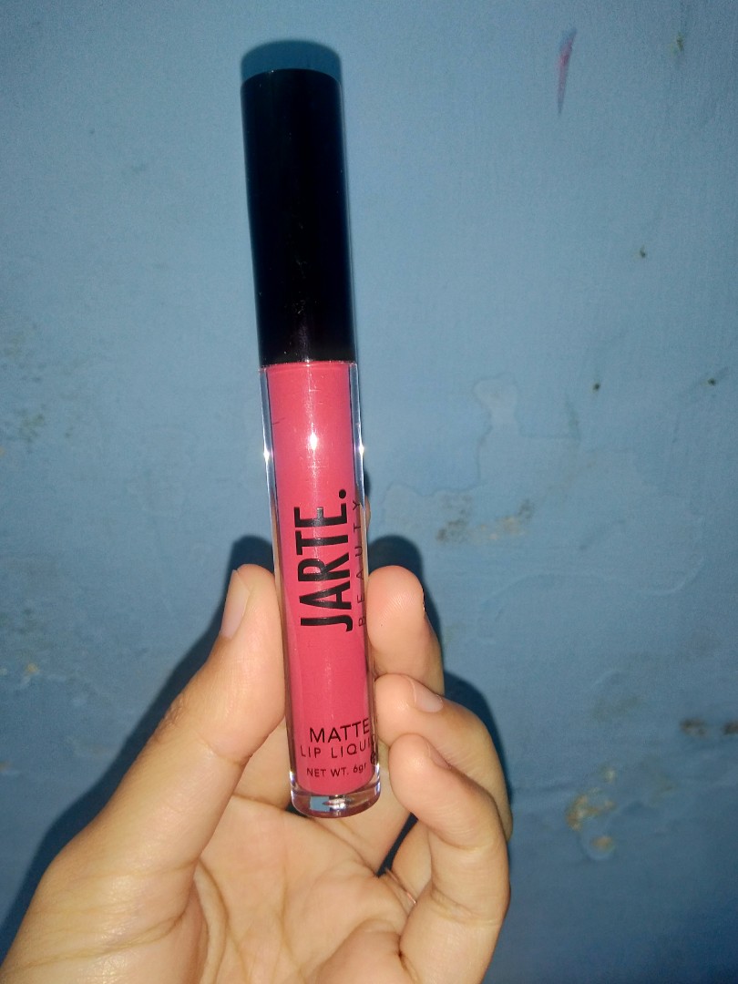 Lip cream jarte x nicole, Kesehatan & Kecantikan, Rias Wajah di Carousell