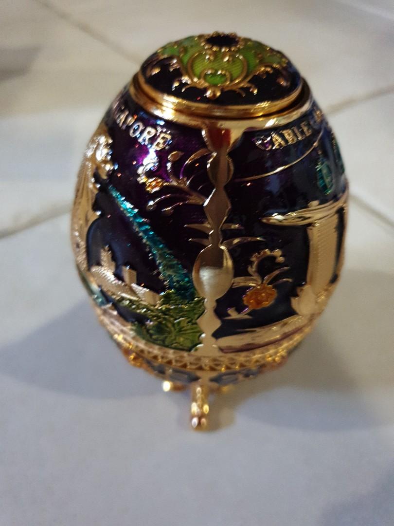SINGAPORE EDITION CITY EGG, Hobbies & Toys, Memorabilia & Collectibles ...