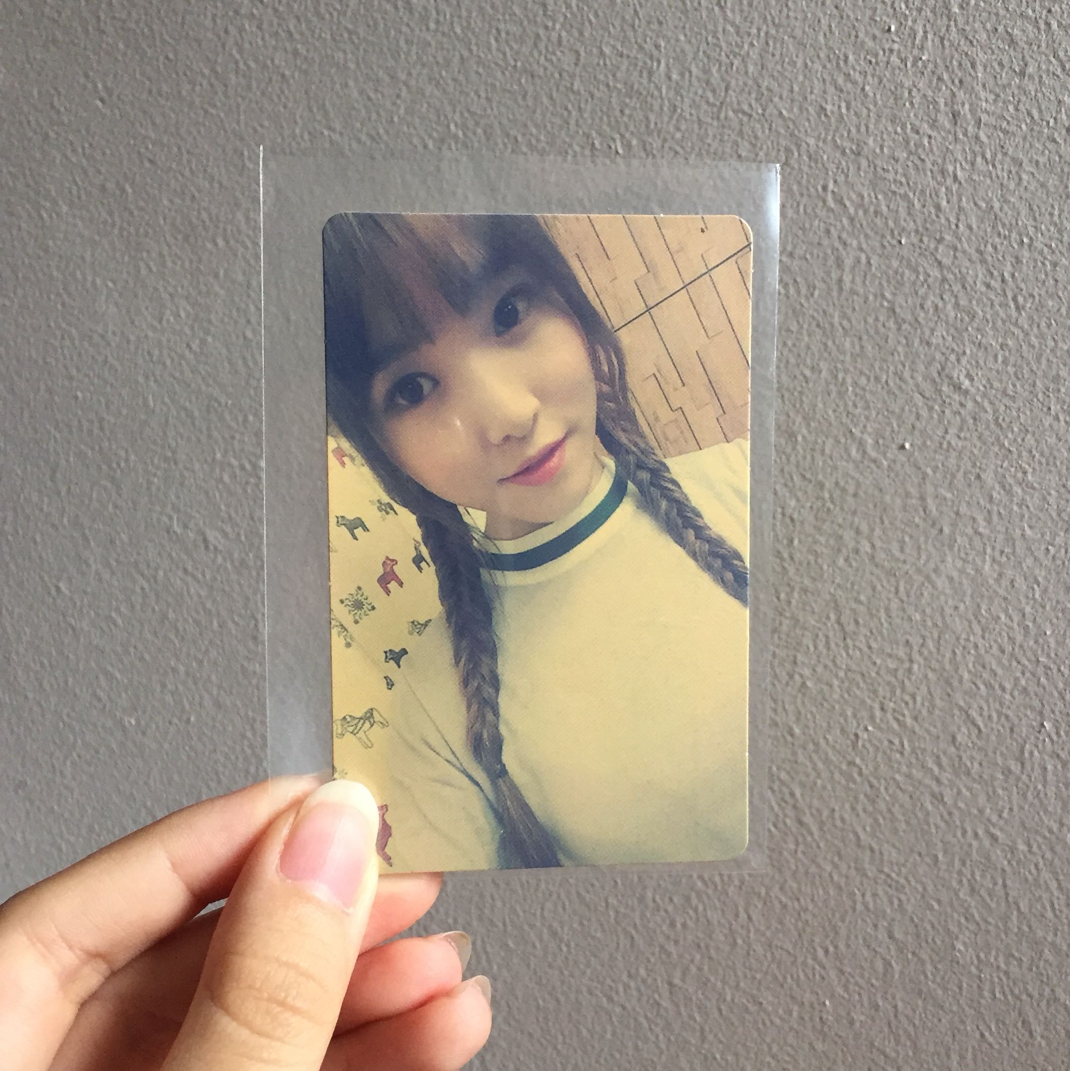 Gfriend Yuju Photocard, Hobbies & Toys, Memorabilia & Collectibles, K ...