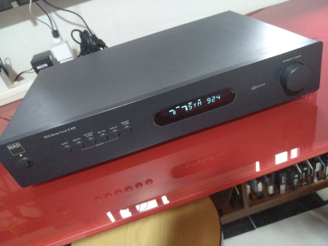 NAD RDS Stereo Tuner C 425, Audio, Other Audio Equipment on Carousell
