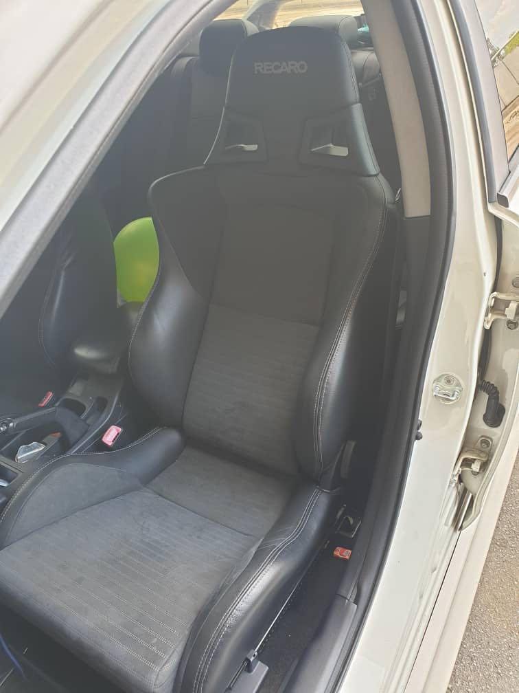 Recaro evo x, Car Accessories, Accessories on Carousell