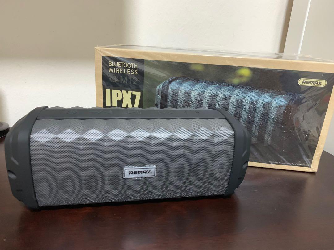 Remax RB-M12 Bluetooth wireless waterproof speakers, Audio, Earphones ...