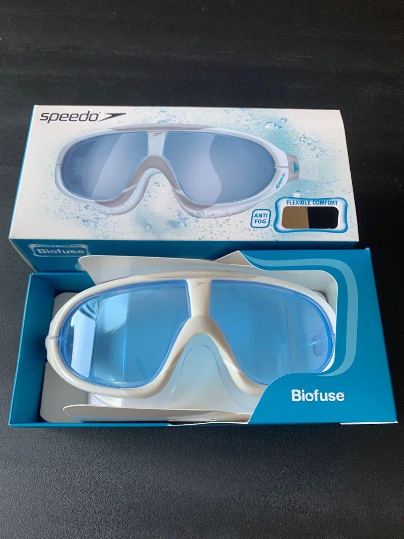 Speedo Swimming Big Goggles - Anti-fog, Sports Equipment, Sports ...