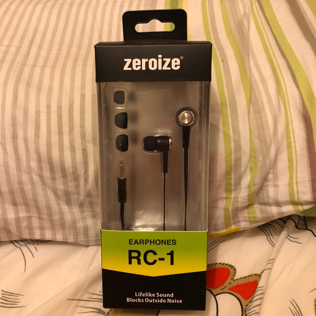 全新zeroize earphones 隔音耳機RC-1, 興趣及遊戲, 音樂、樂器 & 配件, 樂器配件 - Carousell