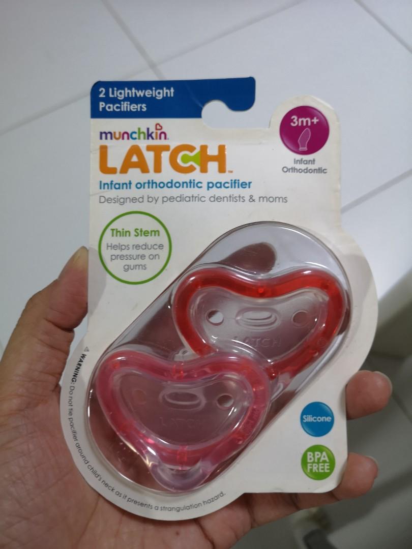 Munchkin Pacifier 3m+, Babies & Kids, Nursing & Feeding, Weaning ...