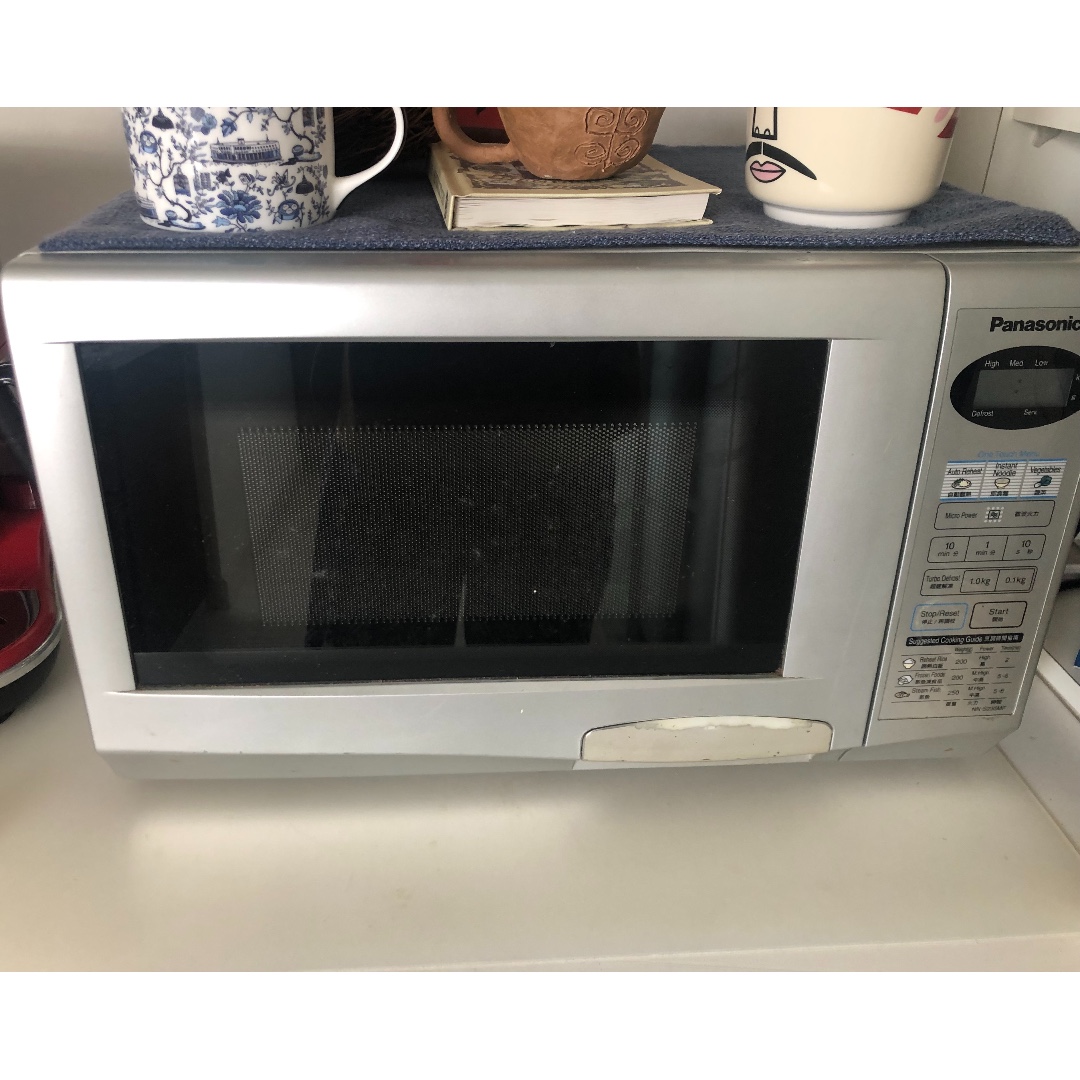 Panasonic silver microwave, TV & Home Appliances, Kitchen Appliances ...