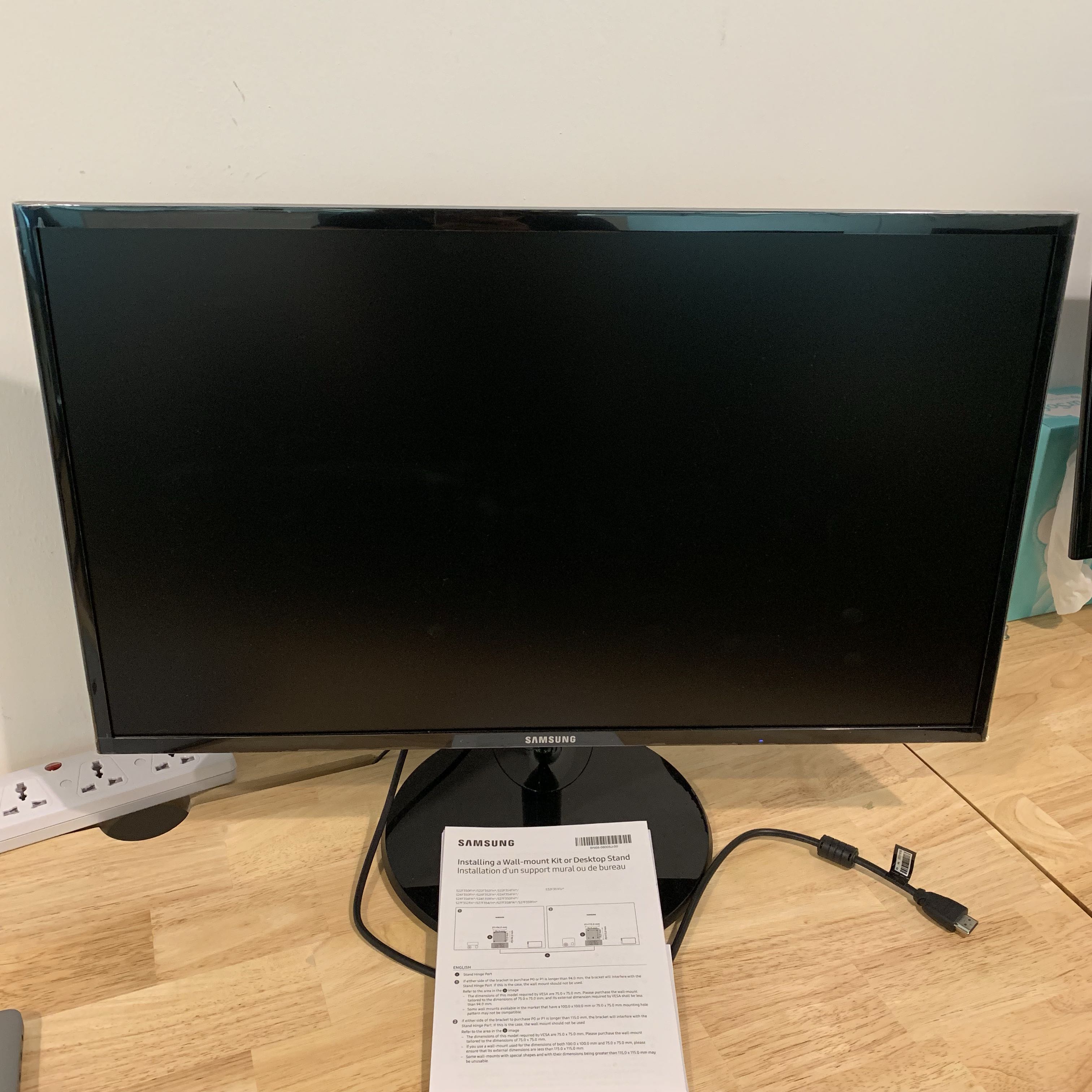 Samsung 27 inch monitor less than 3 months old with receipt, Computers ...