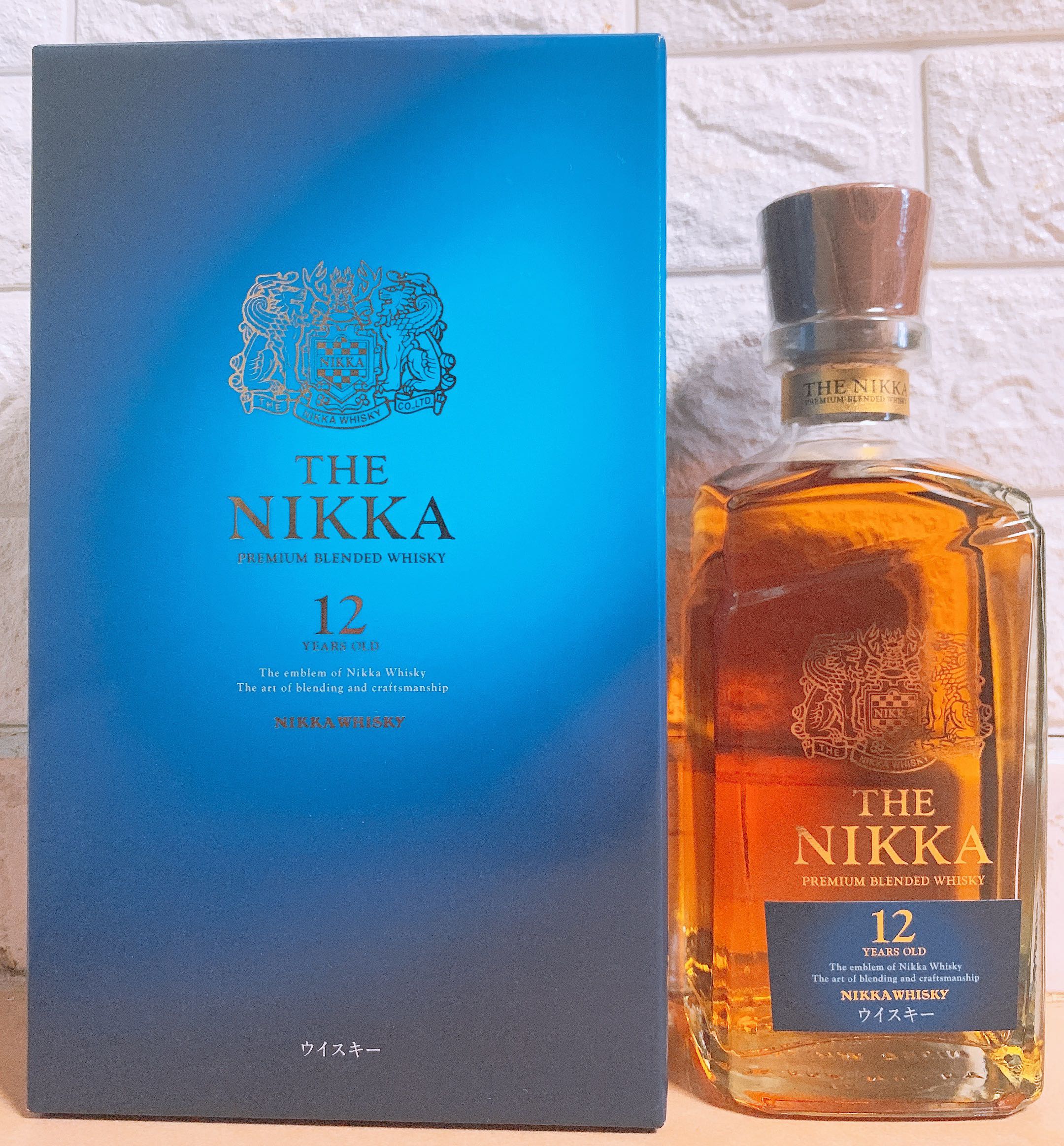 日果一甲 12年威士忌禮品盒裝 - The Nikka 12 Premium Blended Whisky, 嘢食 & 嘢飲, 酒精飲料 - Carousell
