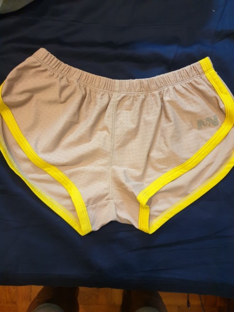 N2N Tritech Running Shorts, Men's Fashion, Activewear on Carousell