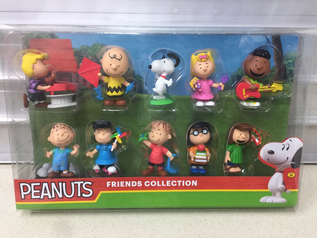 Peanuts , snoopy , Charlie Brown friends collection, Hobbies & Toys ...