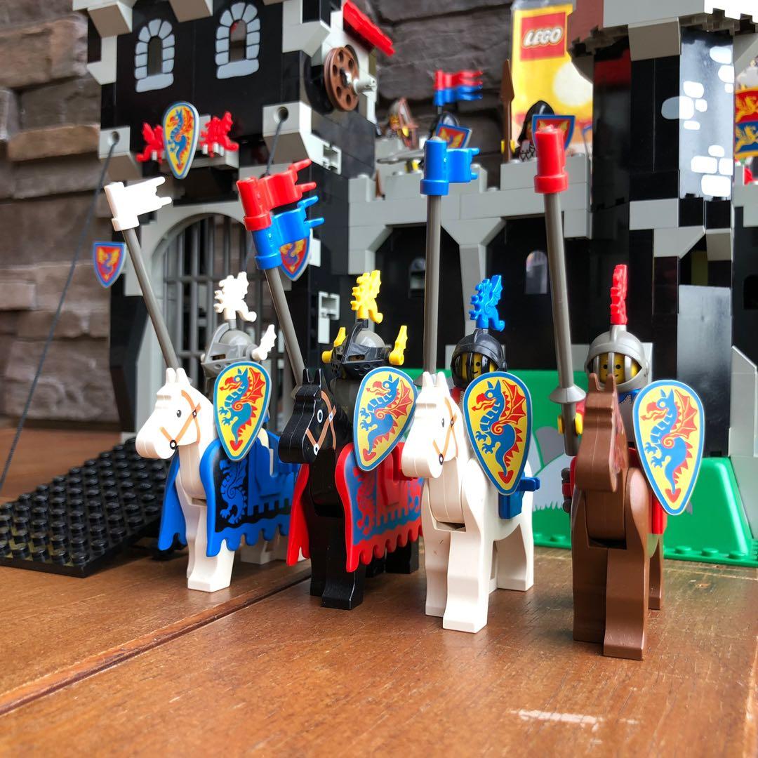 [Reserved] Vintage Lego 6086 Black Knights Castle, Hobbies & Toys, Toys ...
