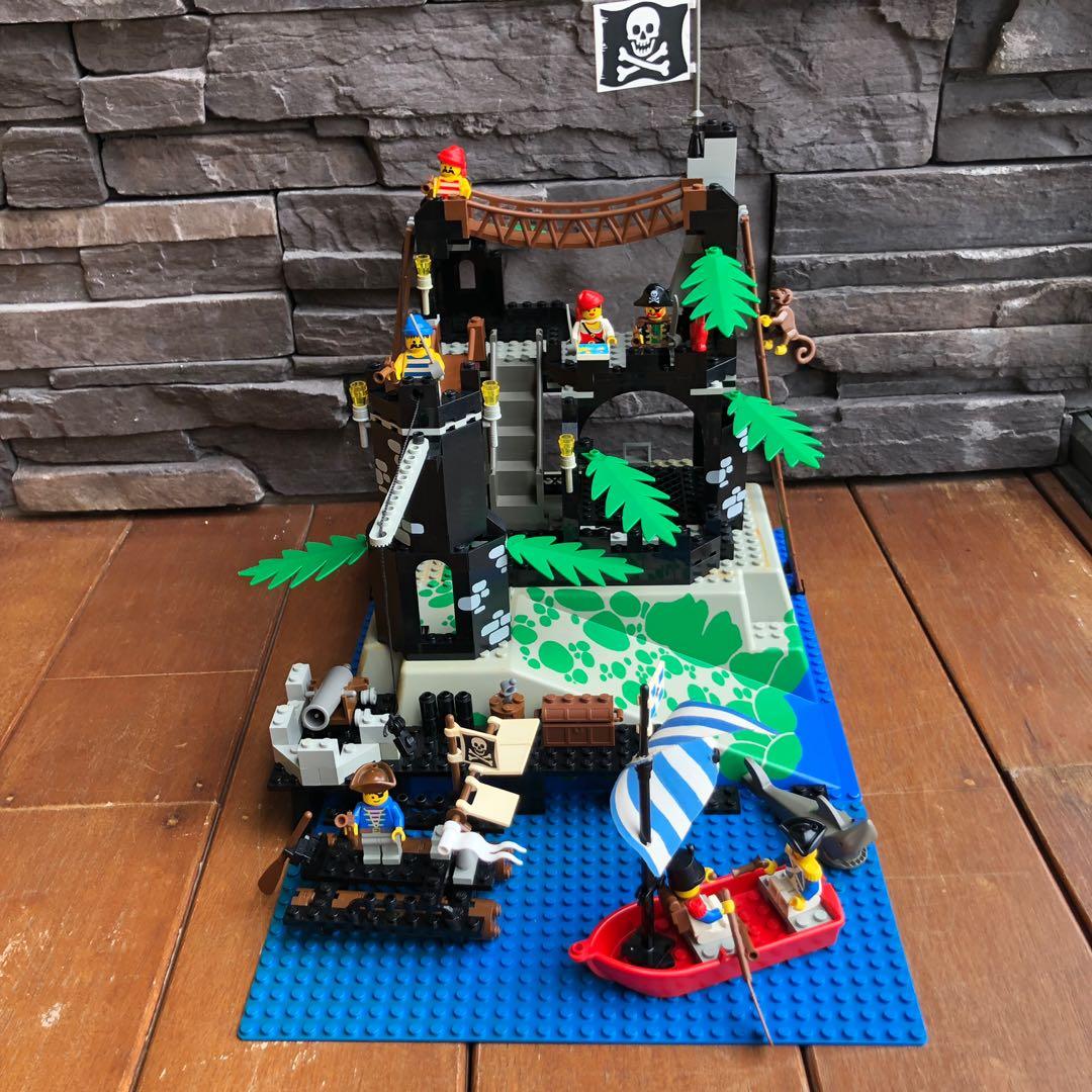 Vintage Lego Pirates 6273 - Rock Island Refuge, Hobbies & Toys, Toys ...