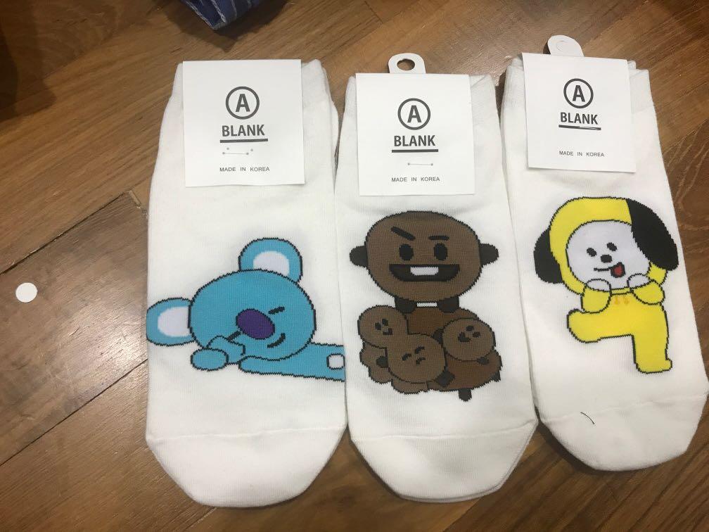 BT21 Offical socks, Hobbies & Toys, Memorabilia & Collectibles, Fan ...