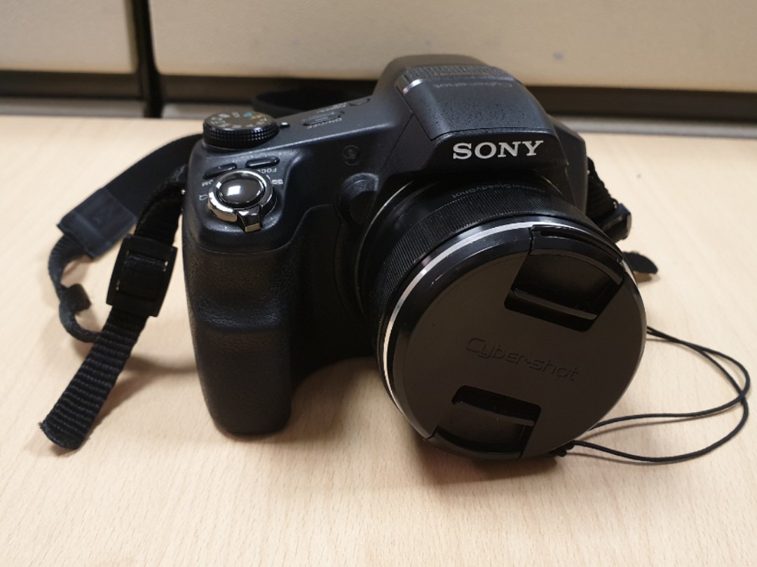 Sony Cybershot DSC HX 200V, Photography, Cameras on Carousell