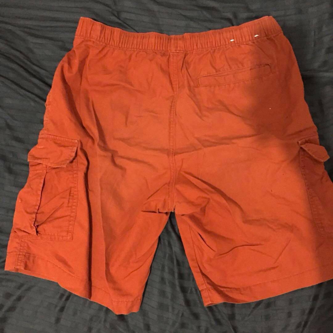Uniqlo Burnt Orange Shorts, Men's Fashion, Bottoms, Shorts on Carousell