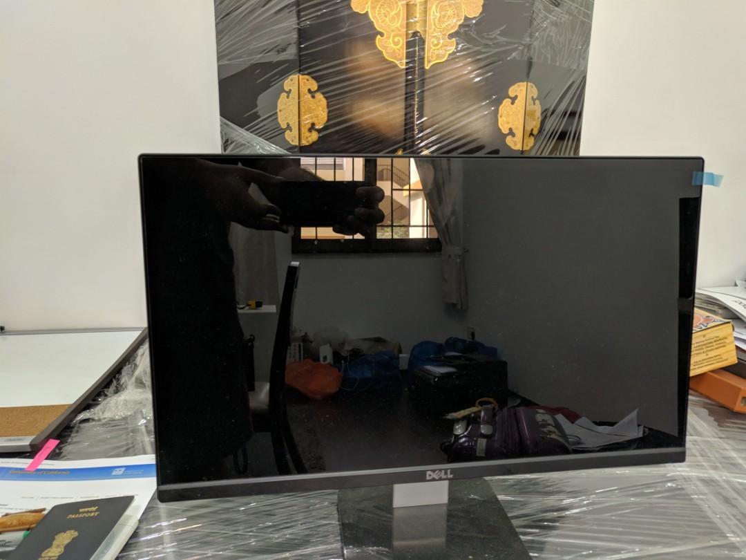 Dell 21 inch monitor. Pristine condition available immediately ...