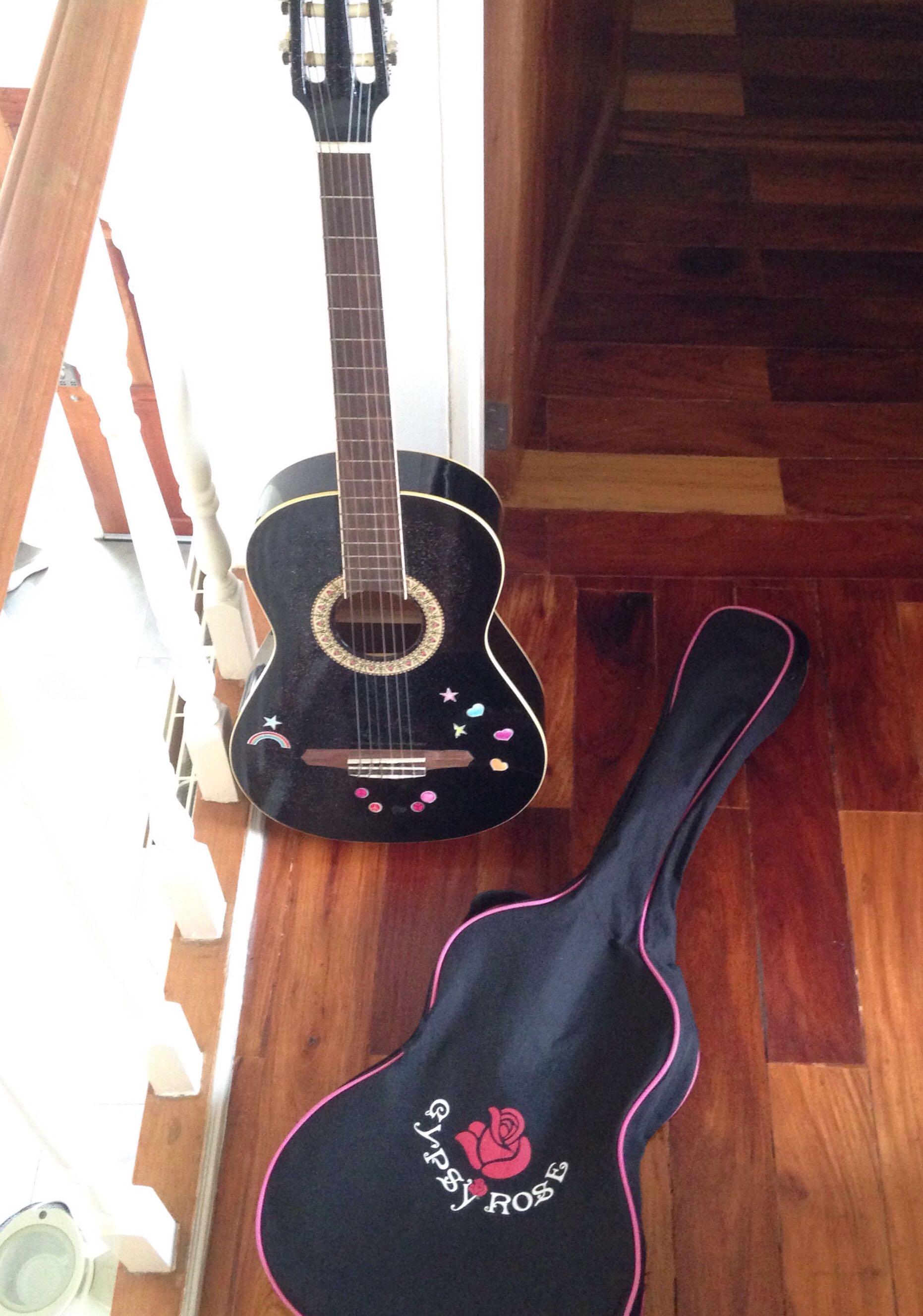 Gypsy Rose Acoustic Guitar, Hobbies & Toys, Music & Media, CDs & DVDs ...