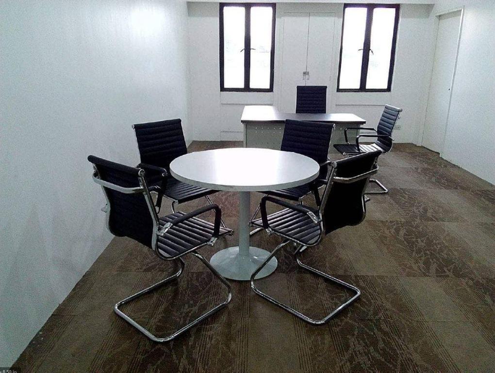 MODERN ROUND CONFERENCE TABLE, Furniture & Home Living, Furniture ...