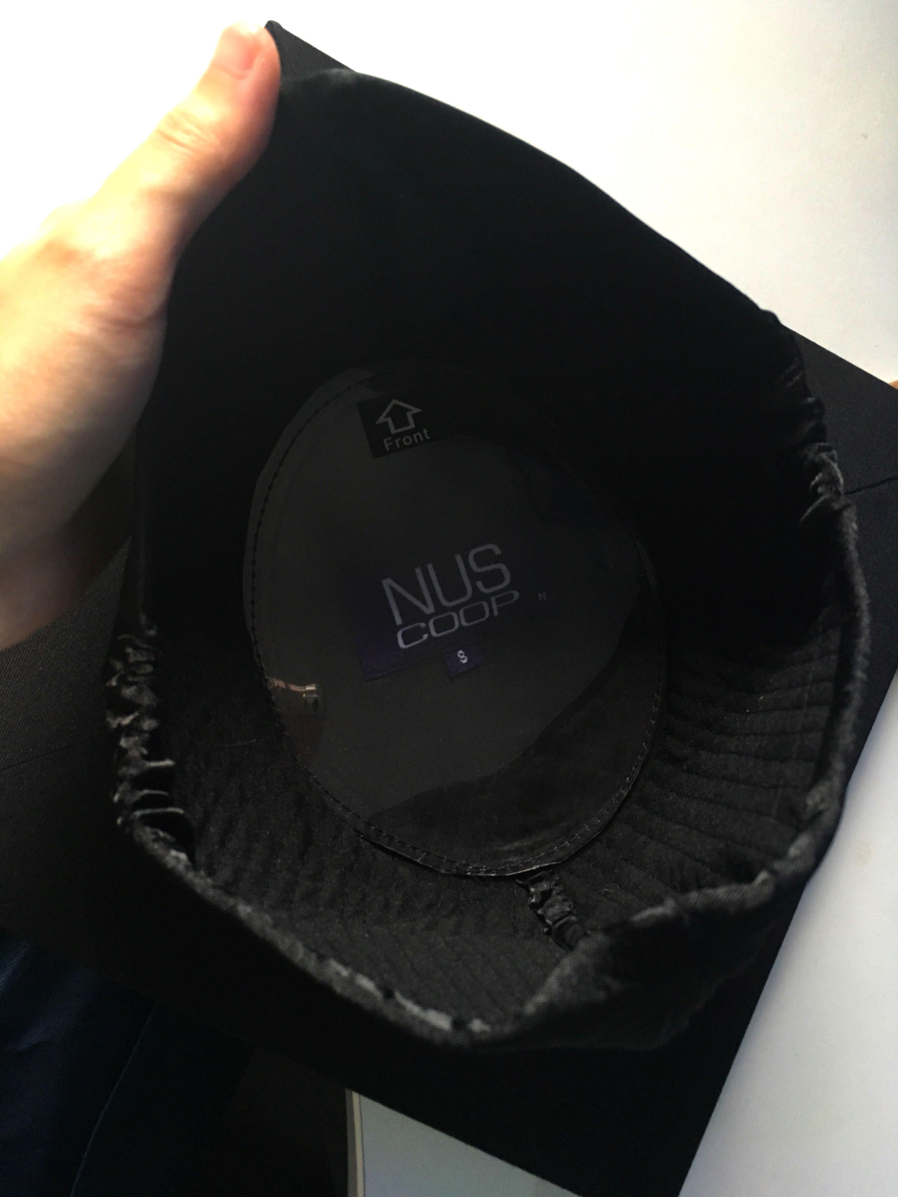 NUS Graduation Gown (Social Science) - Orange hood + Mortarboard + bag ...