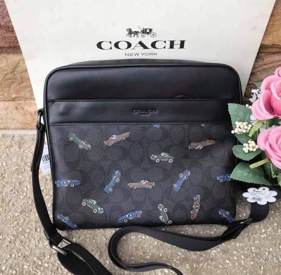 ORIGINAL COACH Charles Camera Bag, Men's Fashion, Bags, Sling Bags on ...