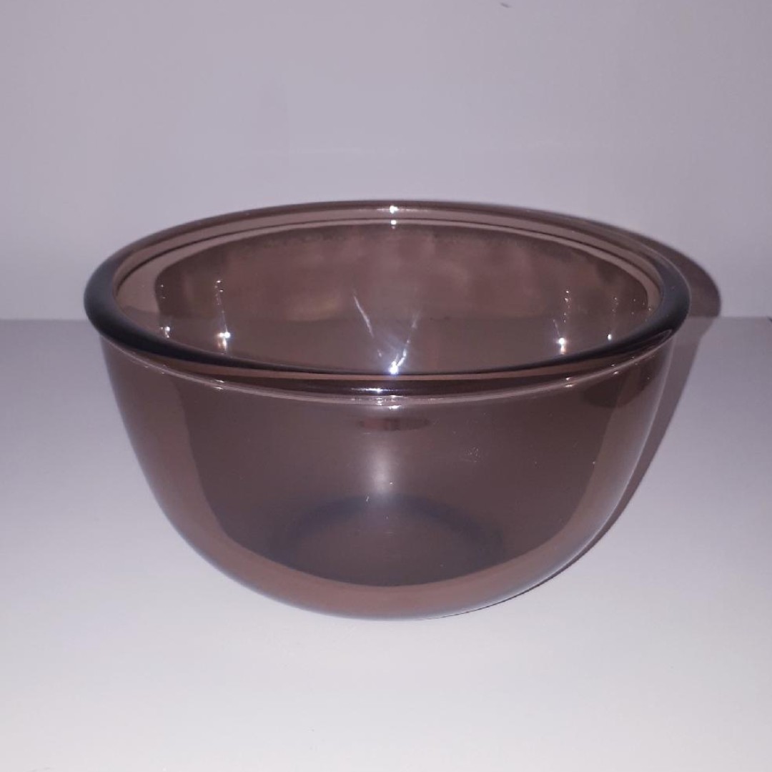 Pyrex Mangkok Kecil, Kitchen & Appliances di Carousell