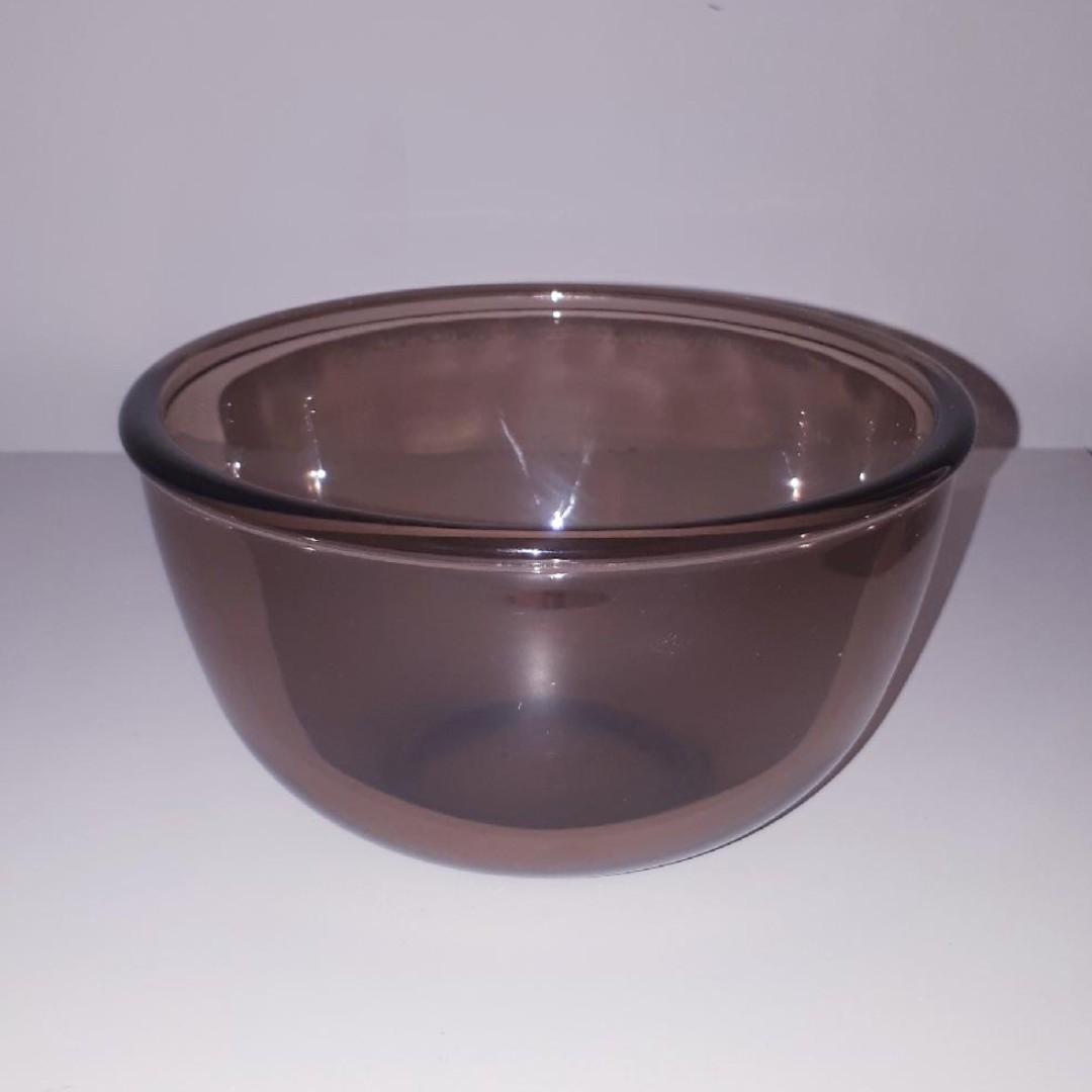 Pyrex Mangkok Kecil, Kitchen & Appliances di Carousell