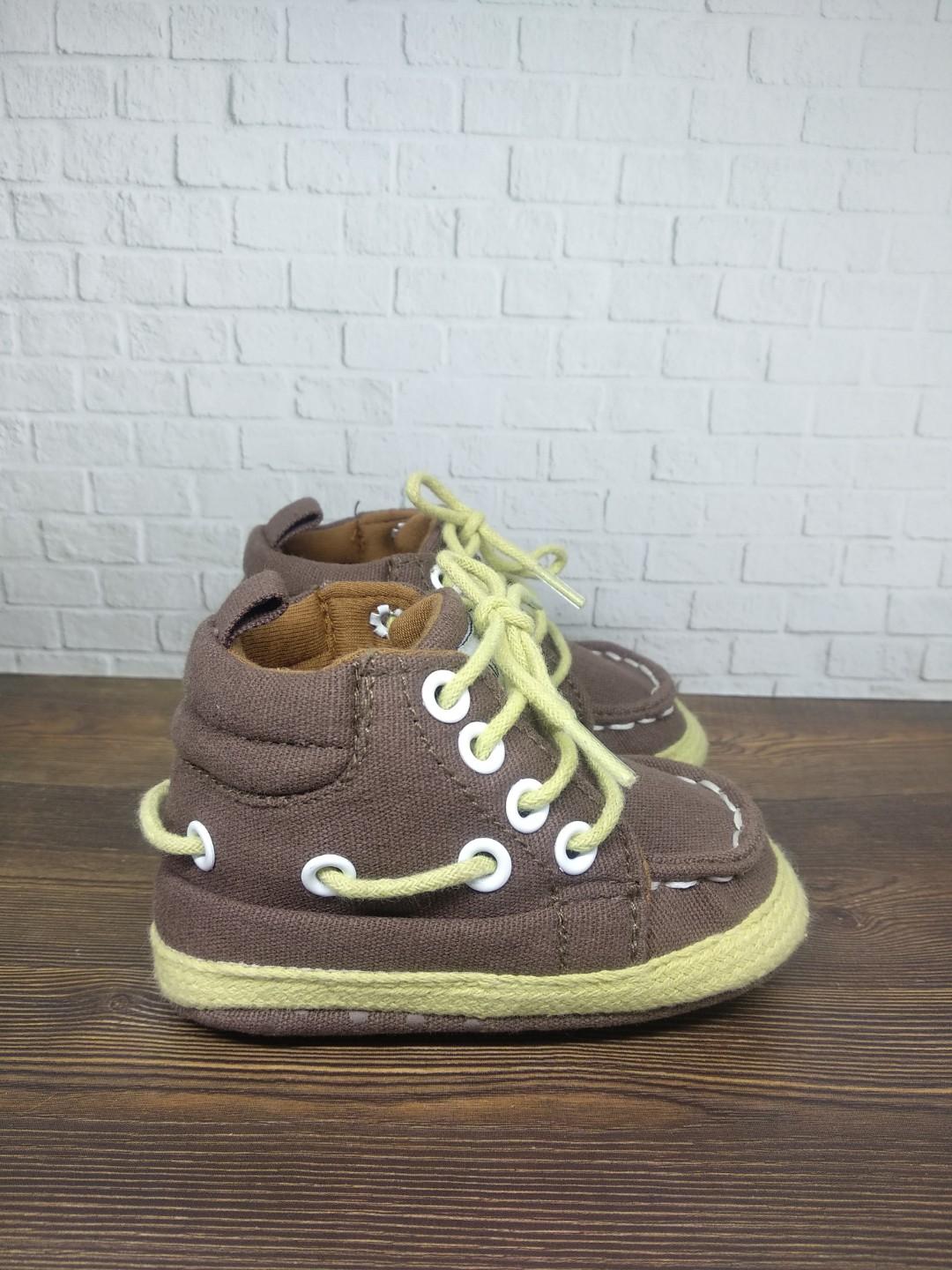 Sepatu bayi, Bayi & Anak, Baju Bayi di Carousell