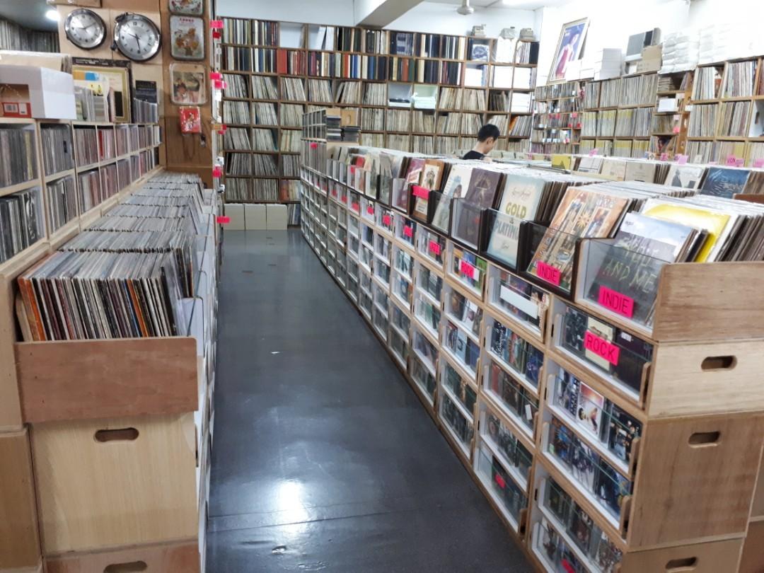 SONY PS - LX 49 Turntable, Audio, Other Audio Equipment on Carousell