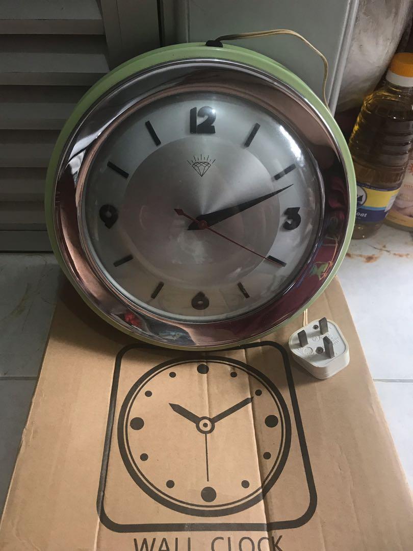 Wall clock (Diamond Brand), Hobbies & Toys, Memorabilia & Collectibles ...