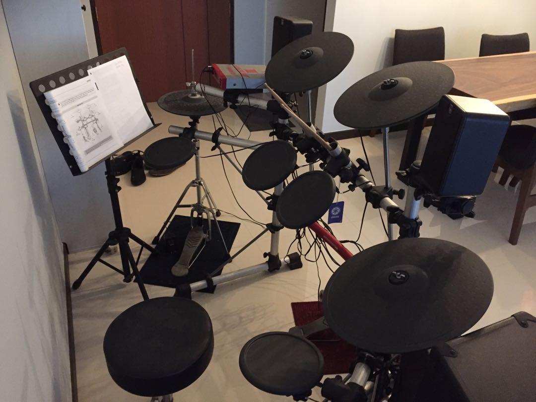 Yamaha Electronic Drum Set with Drum Trigger Module. Model: Yamaha ...