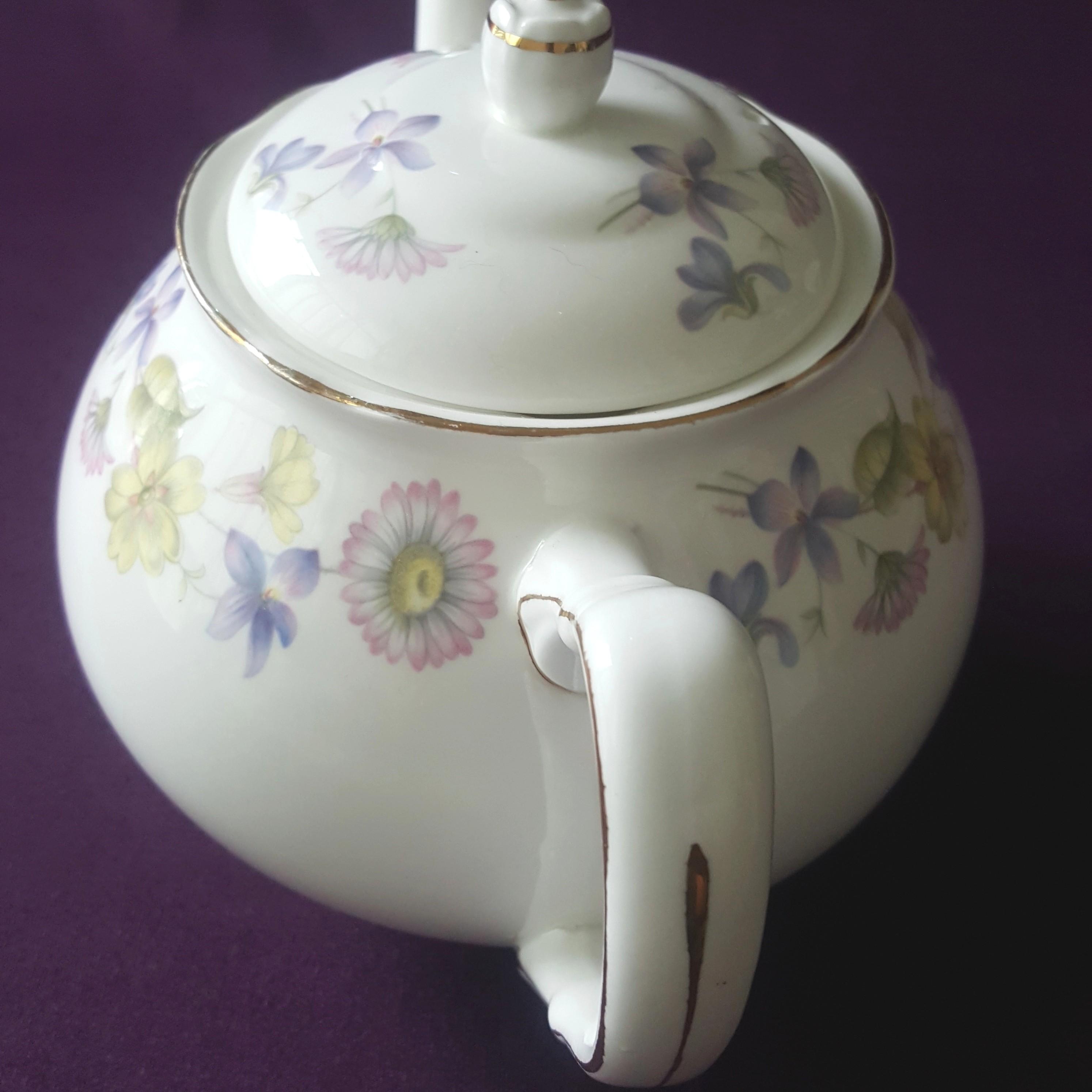Vintage Duchess 'Spring Days' Teapot for 2, Furniture & Home Living ...