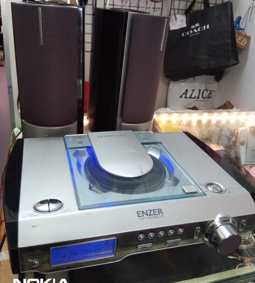 Enzer CD Player, Audio, Portable Music Players on Carousell