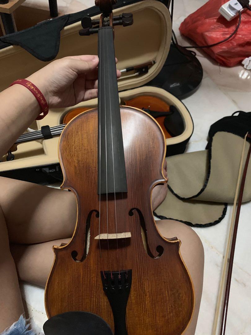 Limited edition 1983 Guitar + 4/4 Corelli Violin, Music & Media, Music ...