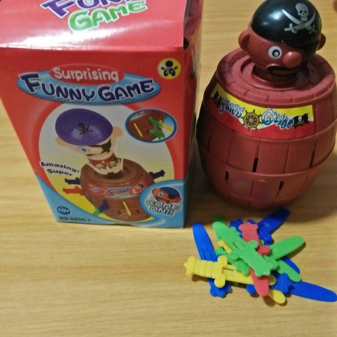Pirate 海盗船, Hobbies & Toys, Toys & Games on Carousell
