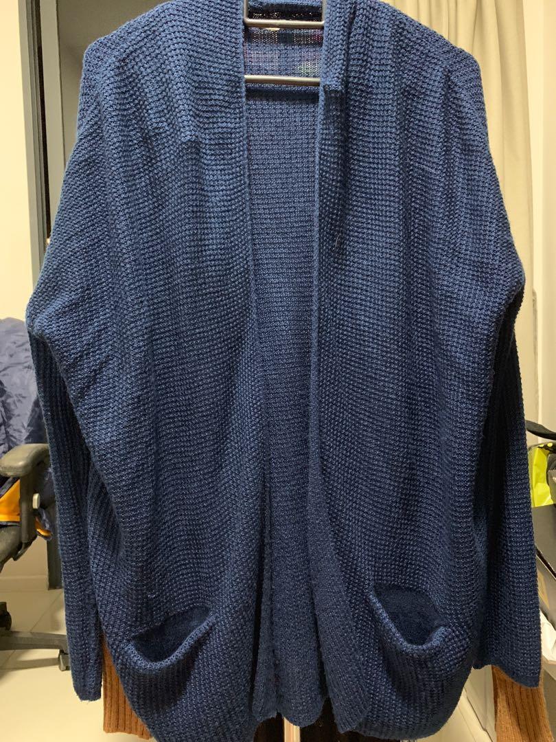 PULL&BEAR cardigan #MRTPunggol, Women's Fashion, Coats, Jackets and Outerwear on Carousell